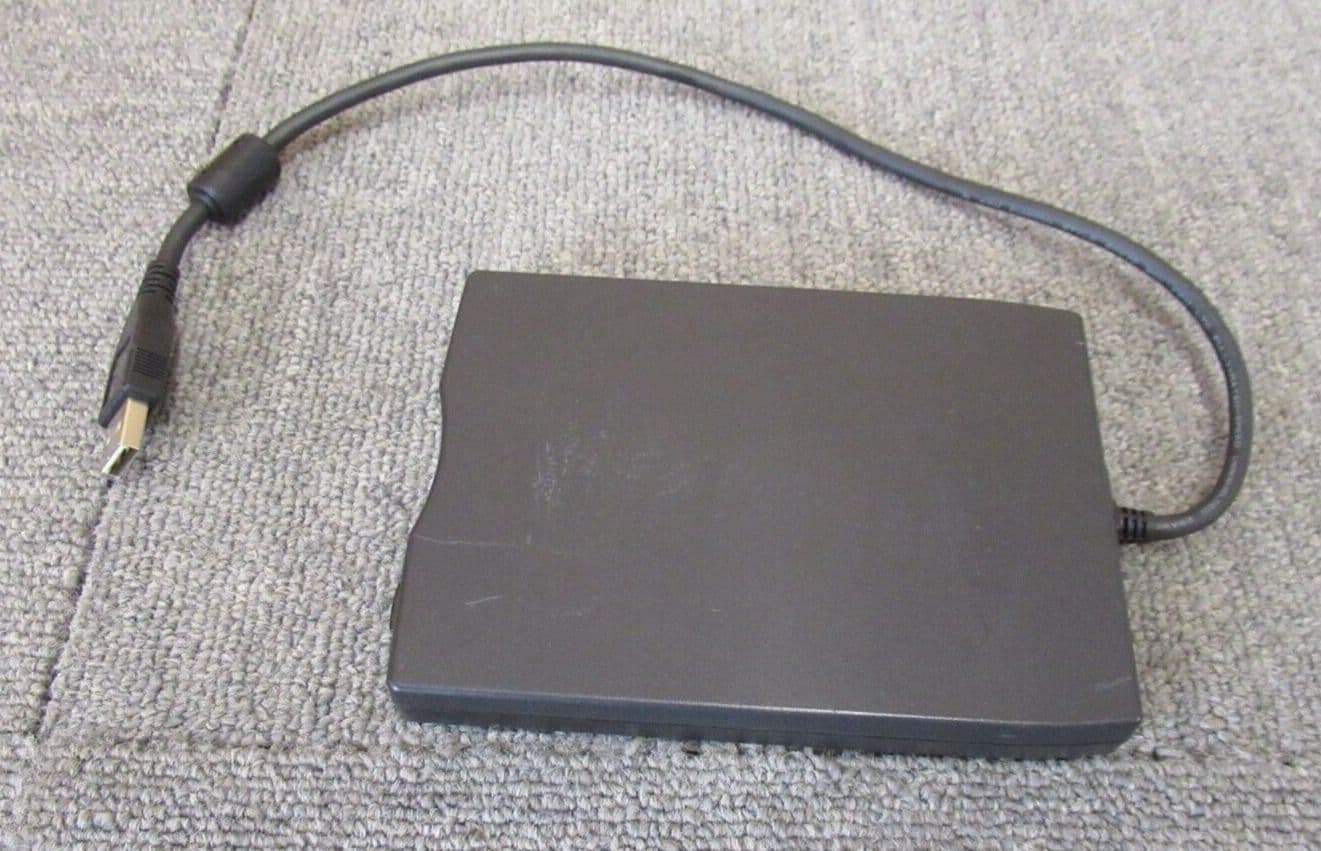 Compaq 19308801-28 254304-001 USB 3 5" External Slim Portable Flopply Drive