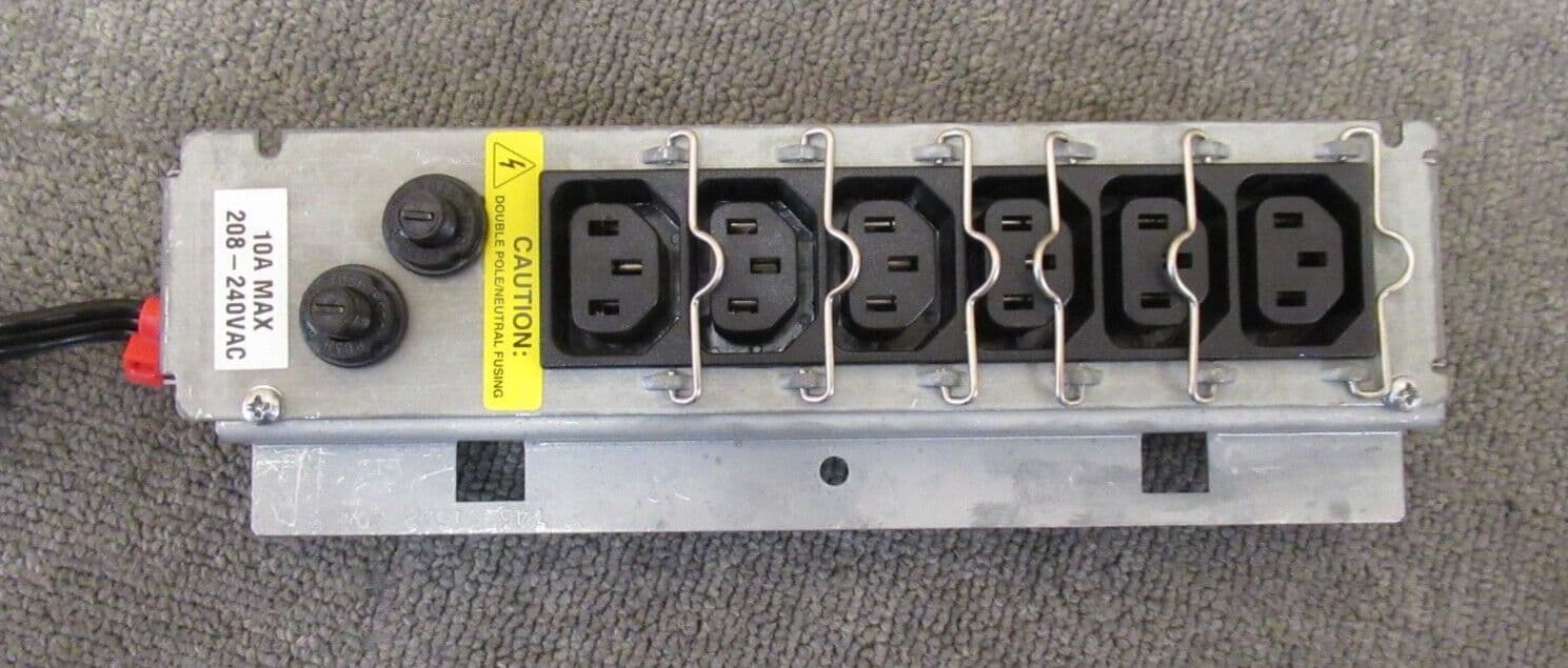 Compaq 30-56206-01 216859-001 6xC13 Extension Bar PDU for StorageWorks ...