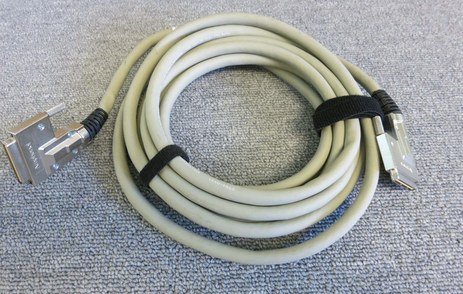 Compaq HP Origin VHDCI-VHDCI Cable 313374-002 332616-002 3 6m