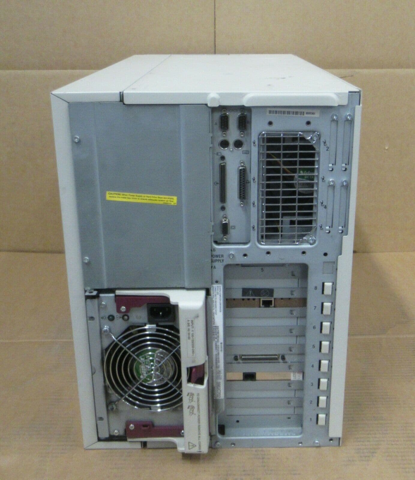 Compaq Series 4020 Pentium II 300MHz 256MB Ram 10-Bay SCSI RAID 304476-003