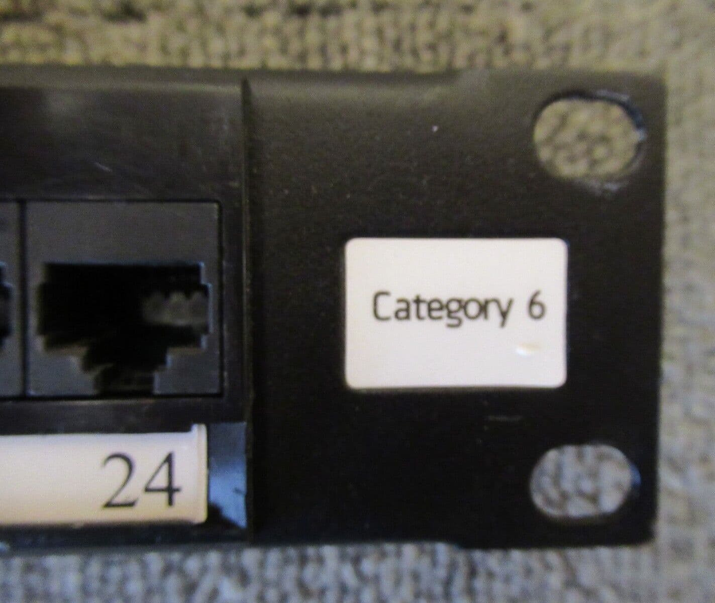 Connectix 009-001-009-07 24 port Cat6 1U 19" Ethernet RJ45 Patch Panel ...