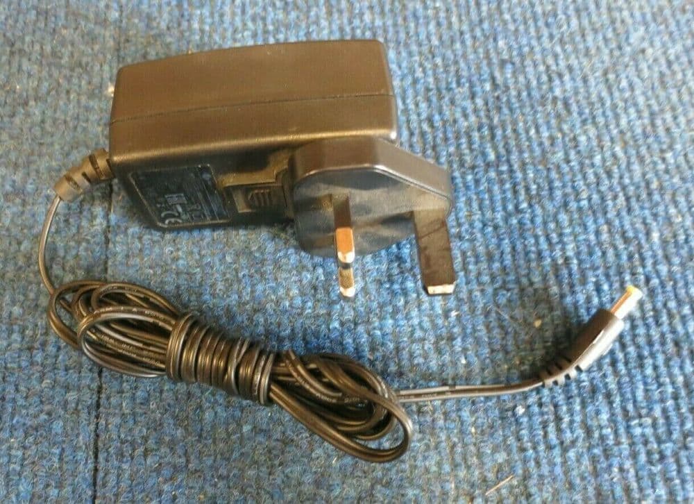 Cui EMSA-P13P-SZ-C10 3 Pin UK Plug Switch Mode AC Power Adapter 18W 12V ...