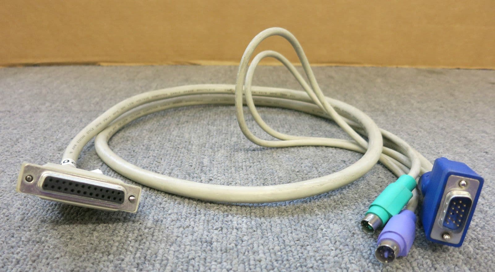 Cybex CIFCA-4 Avocent AutoView 4FT DS1800 PS/2 Keyboard & Mouse VGA KVM ...