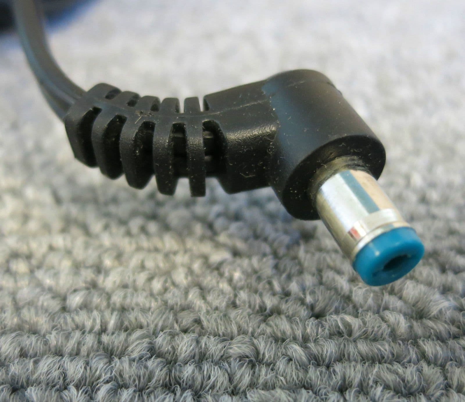 D-Link AD6818-1505-D AC Power Adapter 12 Watt 5 Volts 2 5 Amp UK Plug