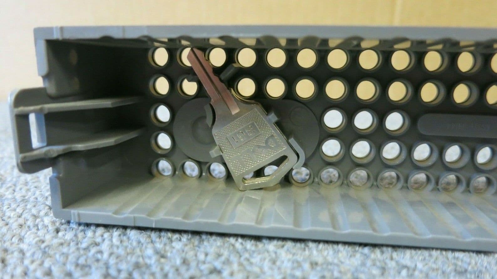 Dell 0TH890 TH890 PowerEdge 860 Front Bezel Faceplate With Keys