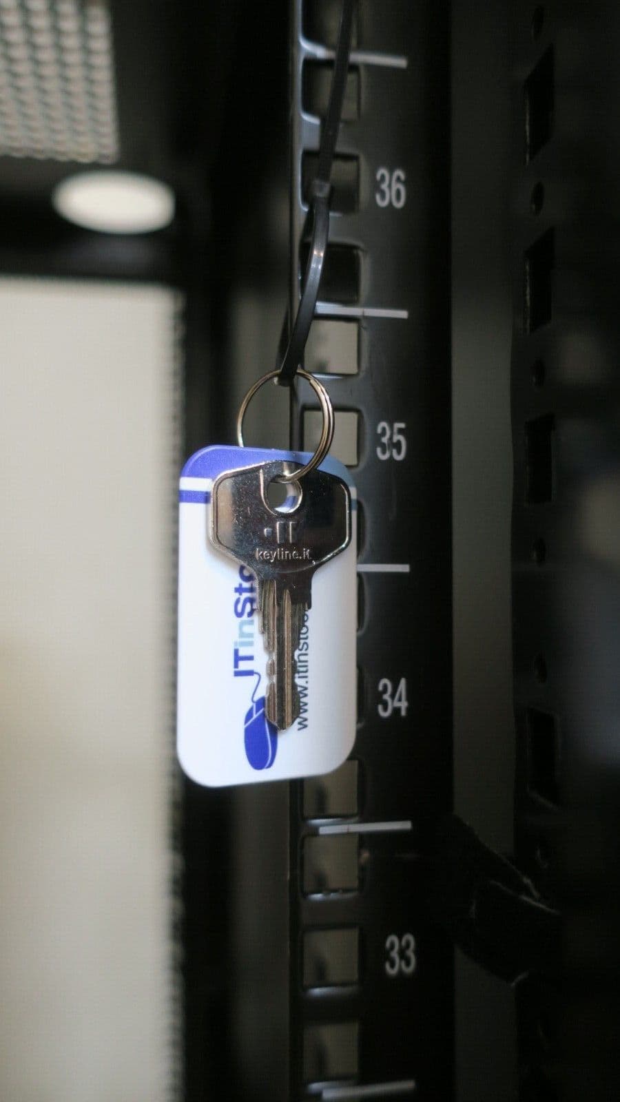 Dell 4210 42U PowerEdge Server Network Rack Cabinet 1000mm x 610mm Sides 1