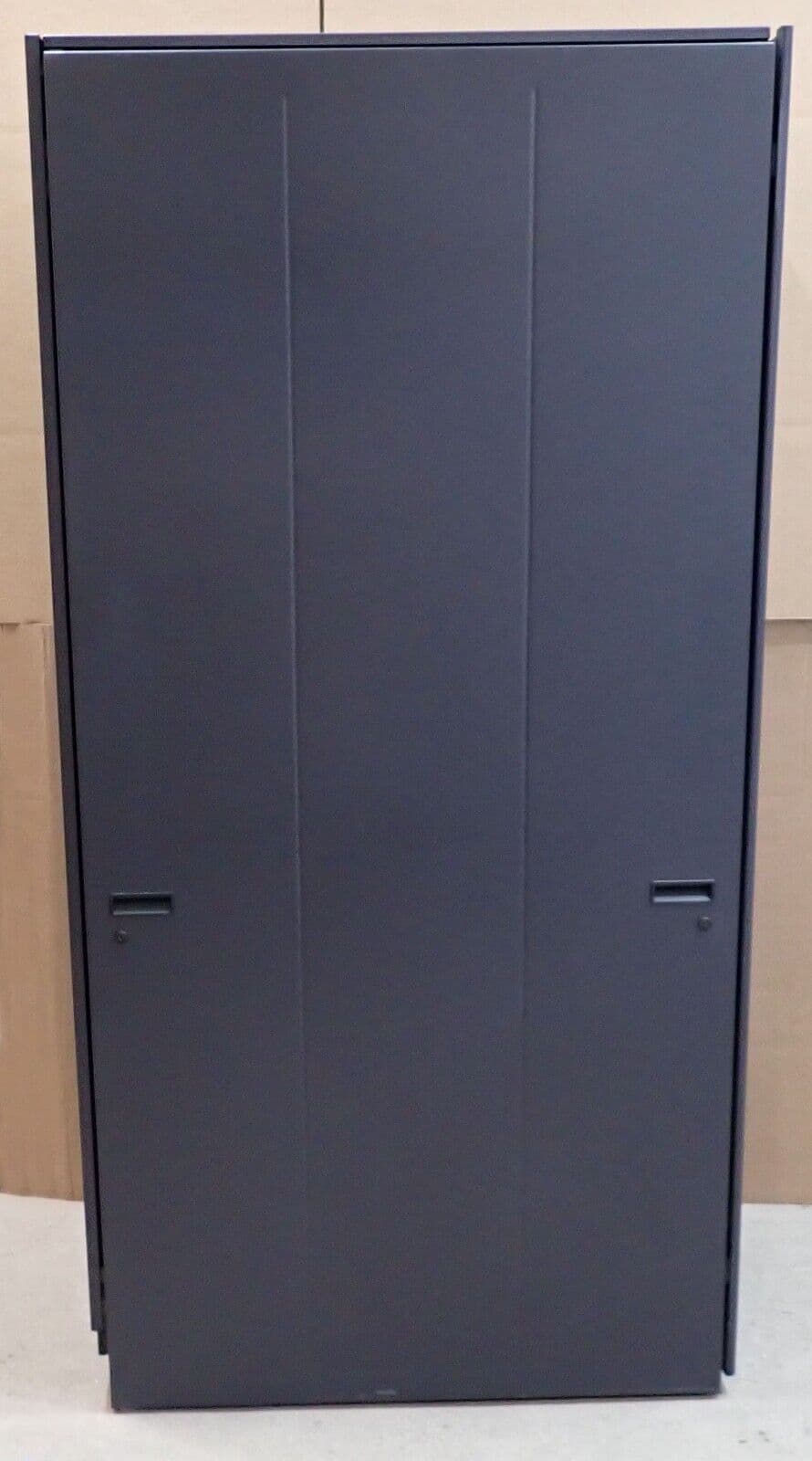 Dell 4210 42U PowerEdge Server Network Rack Cabinet 1000mm x 610mm Sides