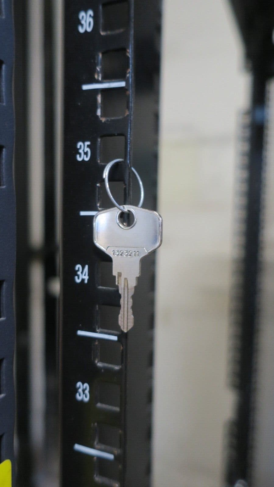 Dell 4210 42U PowerEdge Server Network Rack Cabinet Enclosure 1000mm x ...