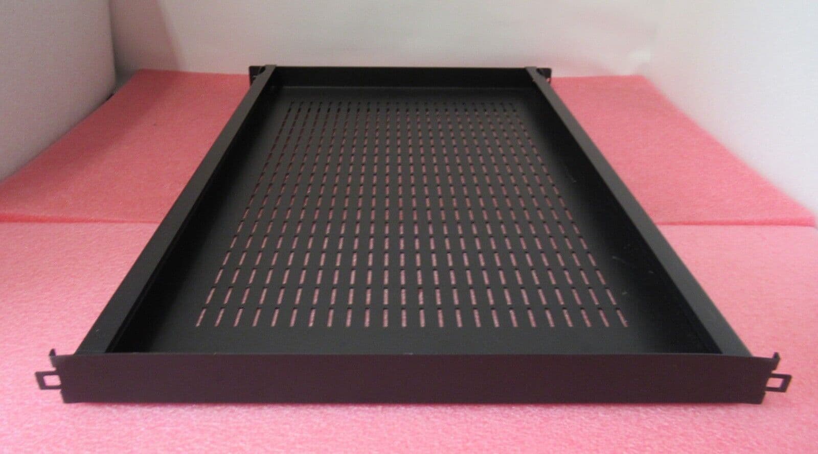Dell 7163U 07163U Fixed Rack Shelf 1U Depth 28" Width w/ears 19" Height 2"