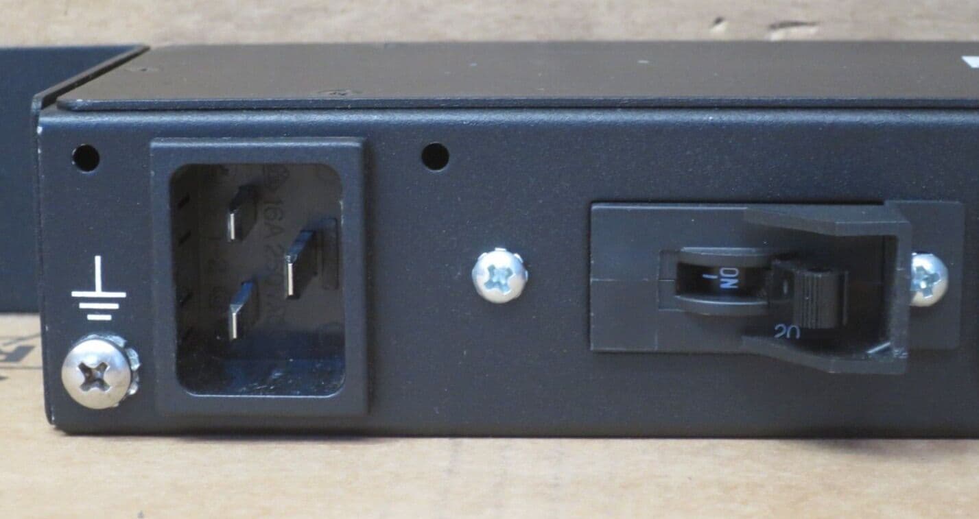 Dell APC AP6122 7x IEC C13 2x C20 Power Distribution Unit PDU Strip ...