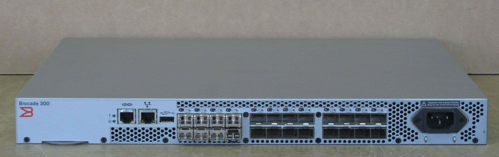 Dell Brocade 300 DL-320-0003 24-Port 8Gb FC SAN Switch 8-Ports Active ...