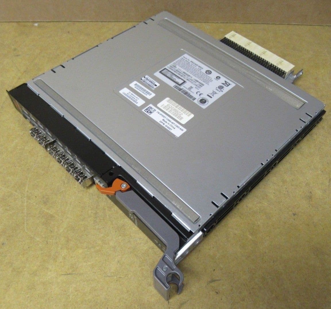 Dell Brocade M5424 8GB/s 24-Port FC Blade Switch for M1000E F855T 6x 8G SFP