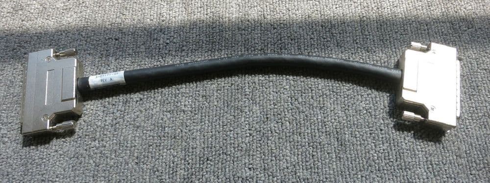 Dell C1725 3-01171-01 ADIC 68 Pin Male To MAle 1 Foor External SCSI ...