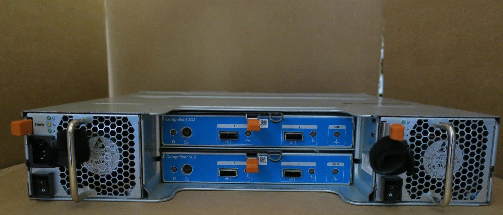 Dell Compellent SC220 - 2 x SAS Controllers 0TW47 Hard Drive Expansion ...