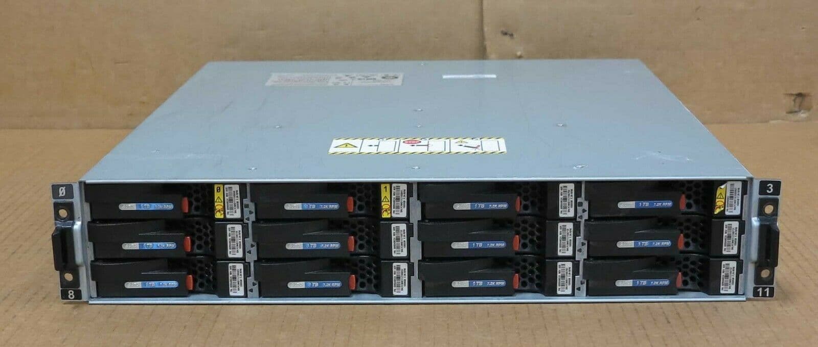 Dell EMC MPE DAE SAS / SATA iSCSI 2U Array 12x 1TB HDD 2x Controller FX984