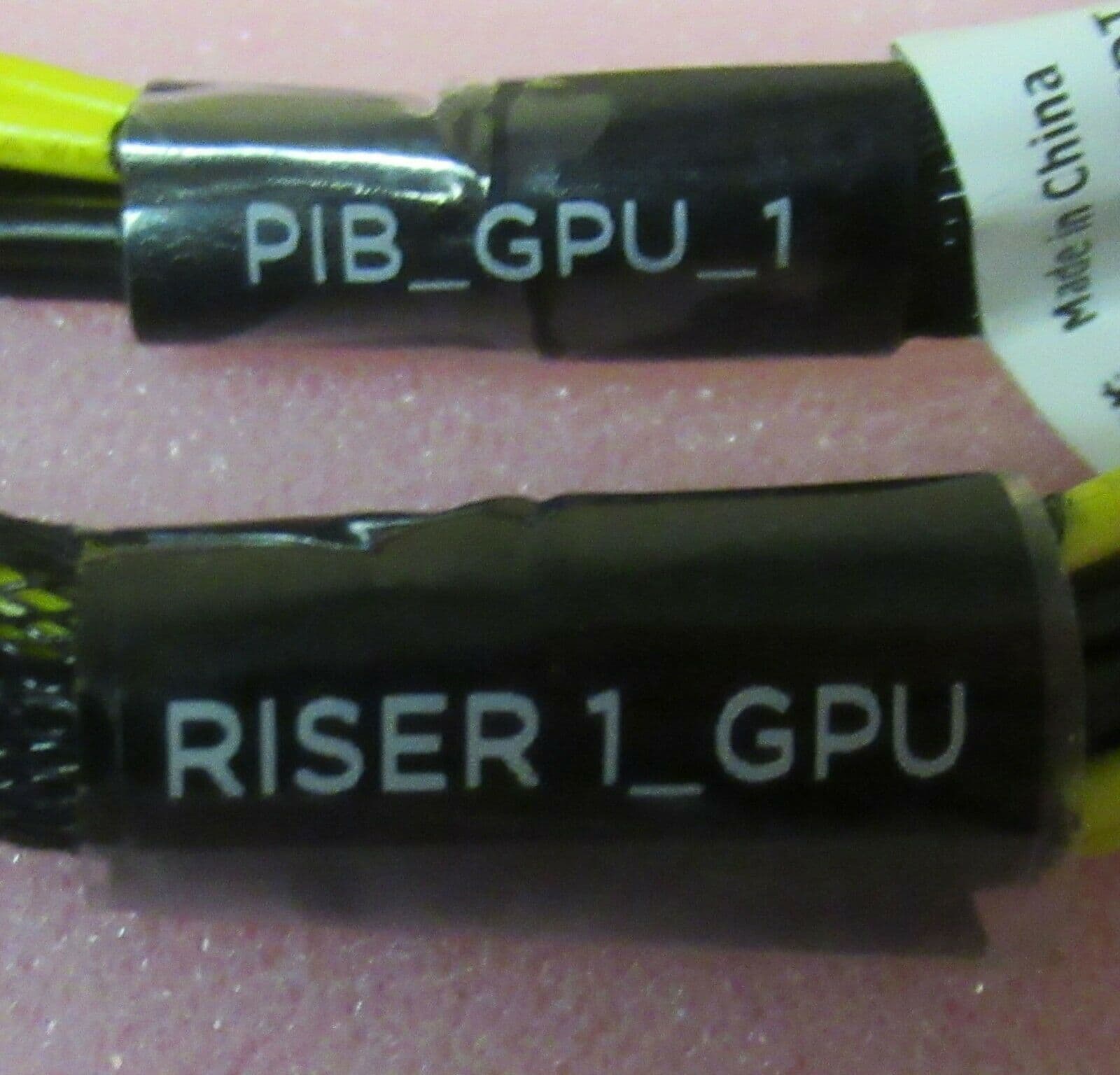 Dell EMC PowerEdge R840 22" GPU Riser1 Y Split Power Cable M8TDT