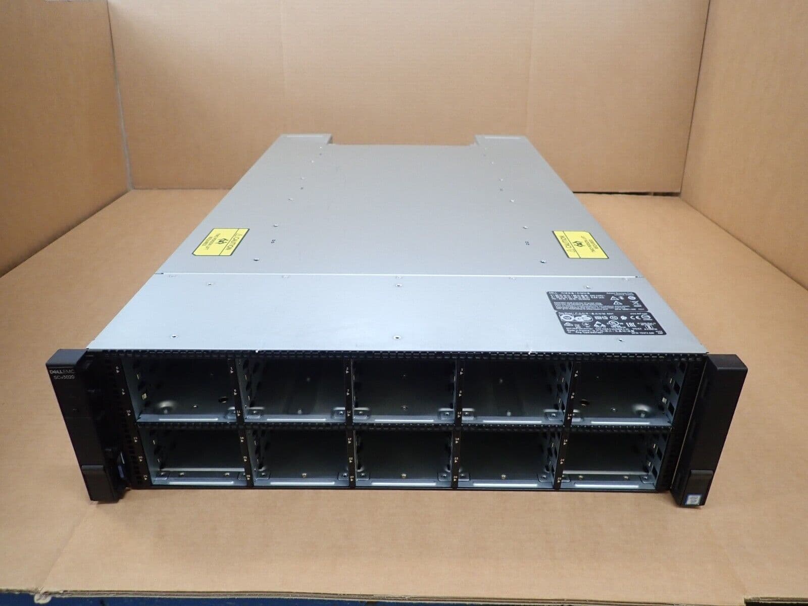 Dell EMC SCv3020 2 x Type F 16G-FC-4 16Gbps Quad 16GB 10G controllers ...