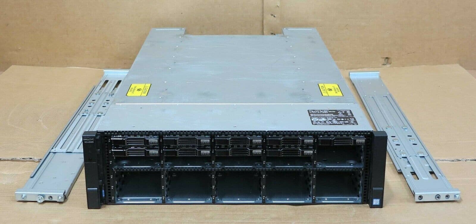 Dell EMC Storage SCv3020 2x Controller 12Gbps SAS 9x 3 84TB SAS 12GB 2 ...