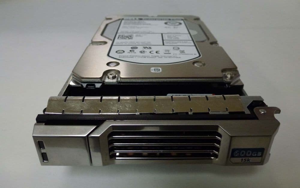 Dell EqualLogic 600GB 15K SAS Hard Disk Drive HDD 02R3X For PS4100 PS4100XV