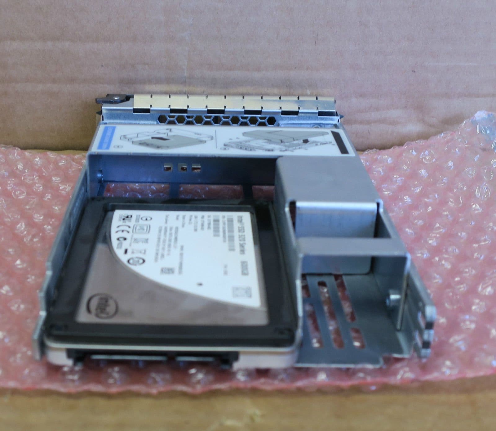 Dell Intel 320 Series 2 5" 600GB SSD Solid State Hard Drive SSDSA2CW600G3