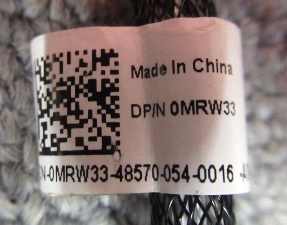 Dell MRW33 VCKT4 PowerEdge C1100 Mini-SAS To 4 SATA & Power Cable