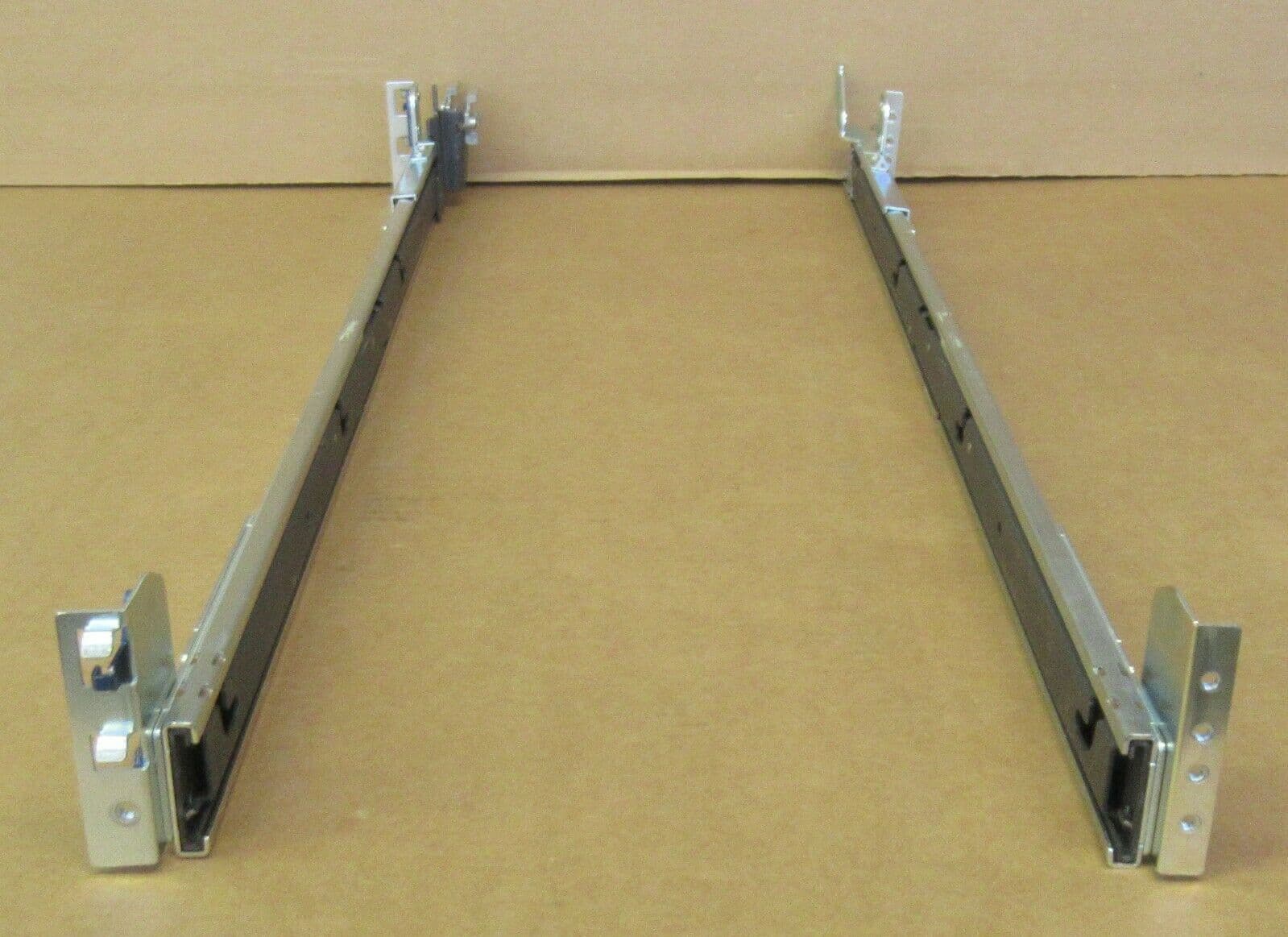 Dell Poweredge 2550 2650 Server Rack Slide Rapid Rail Kit R-U1073 L-U1070