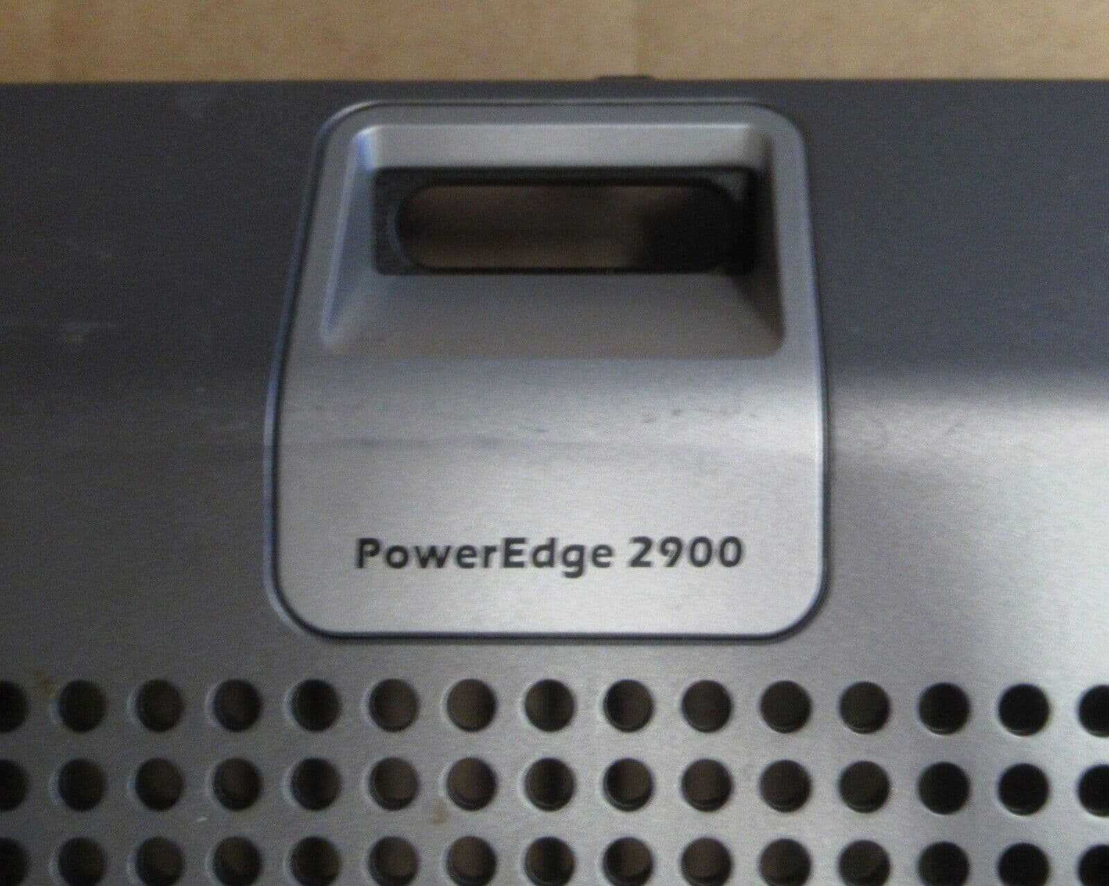 Dell PowerEdge 2900 Tower Server Front Bezel Faceplate Without Key KD117
