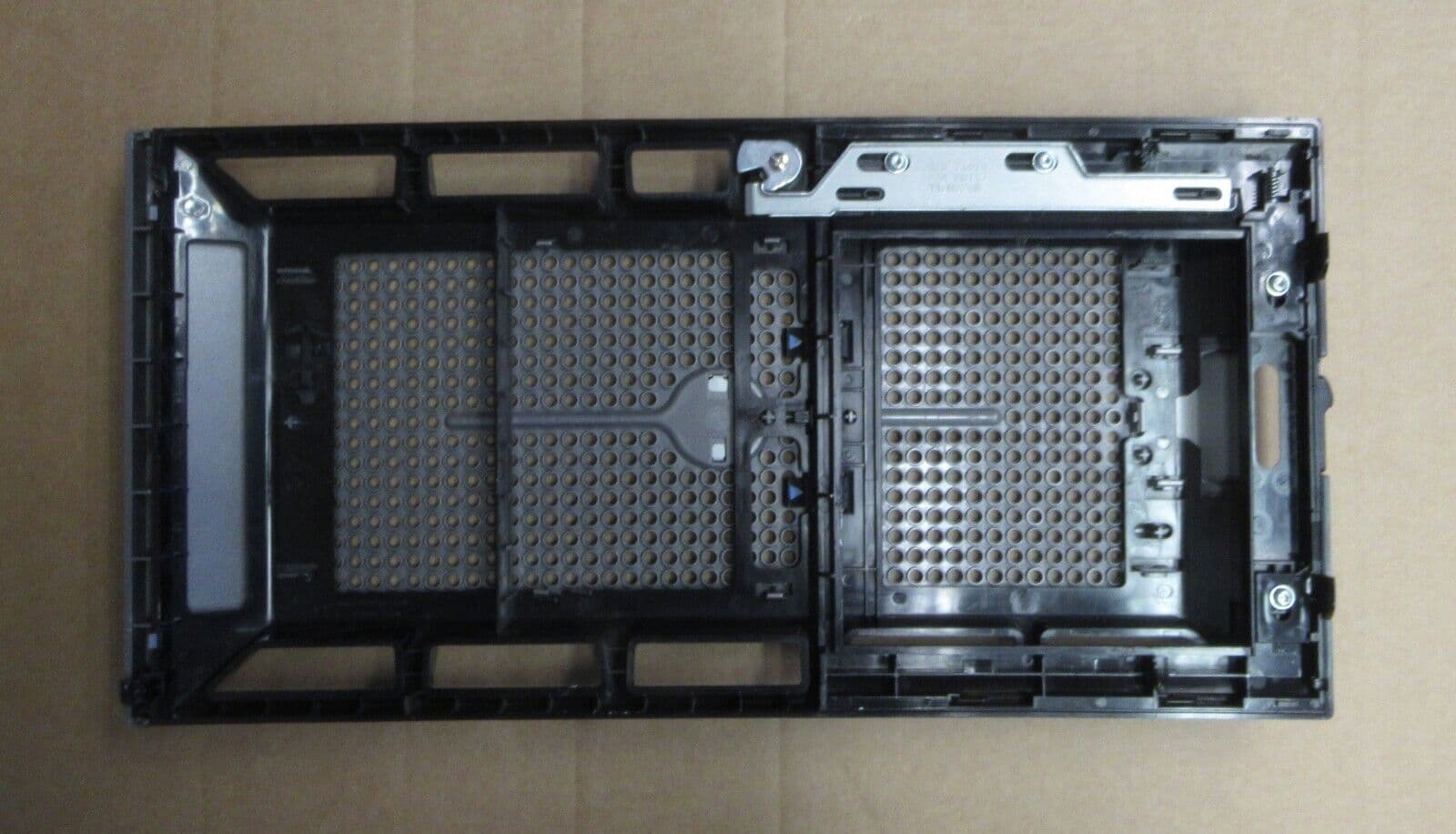 Dell PowerEdge 2900 Tower Server Front Bezel Faceplate Without Key KD117