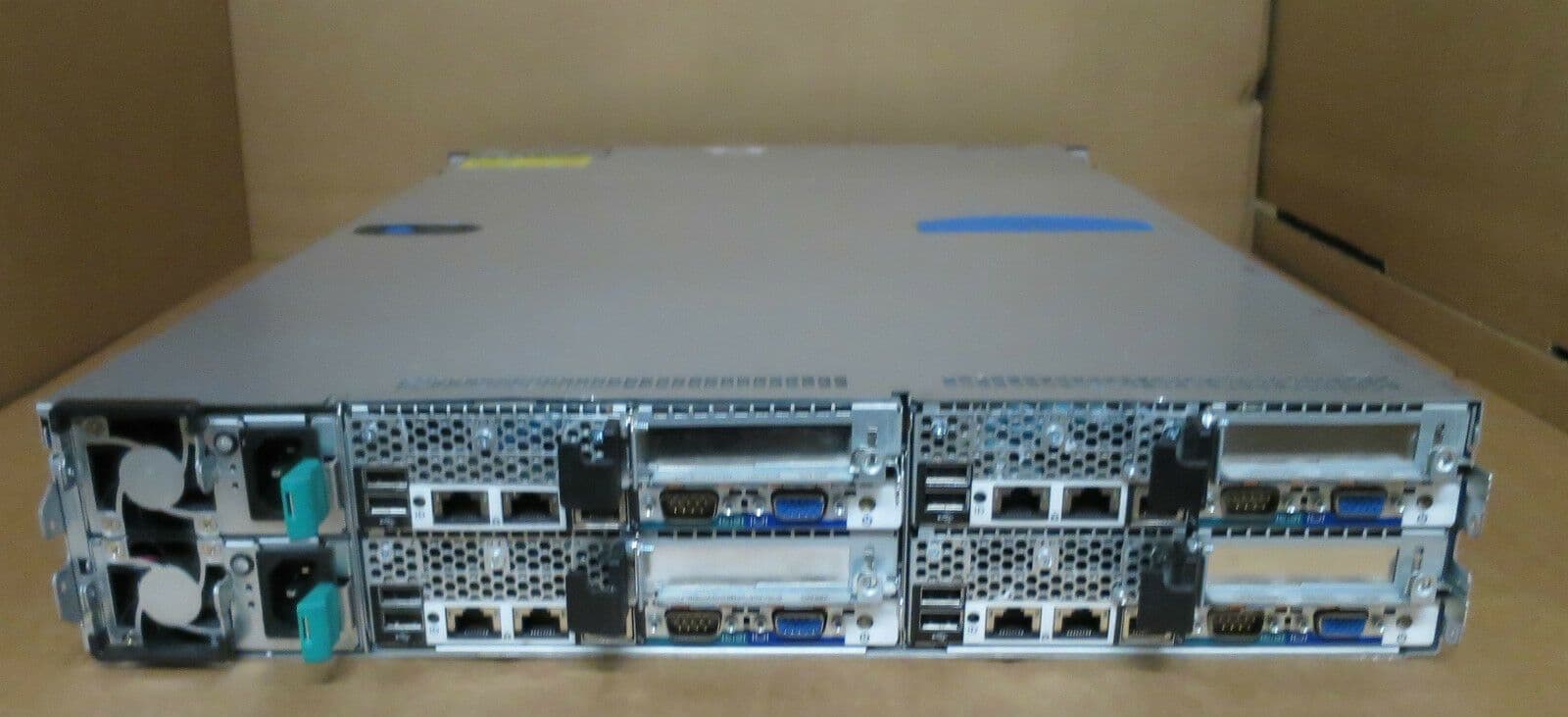 Dell PowerEdge C6100 CTO 4 x server node blades 24 x 2 5" 2U rack server