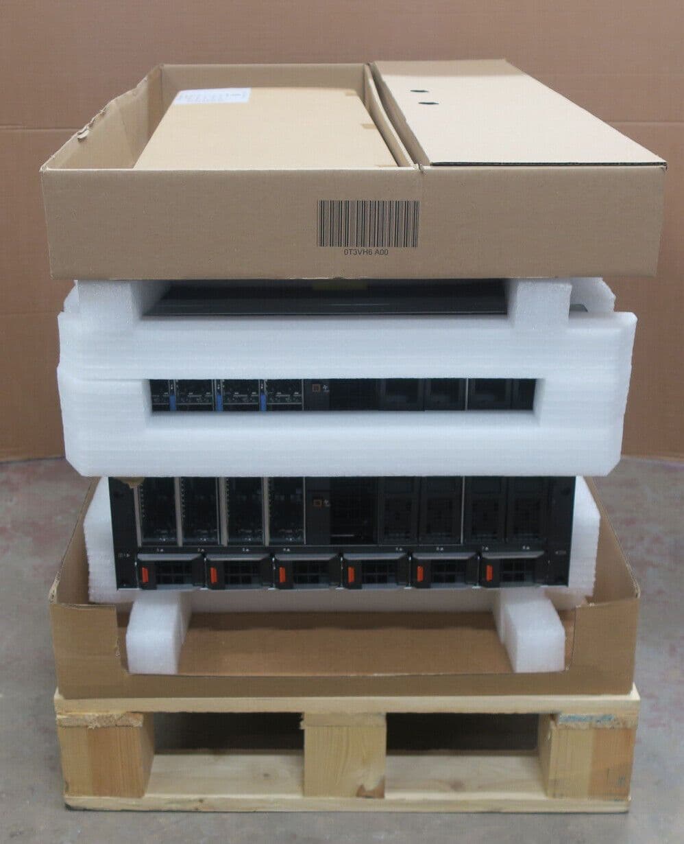 Dell PowerEdge MX7000 8-Slot Modular Chassis W/ 4x MX740c Blade Servers