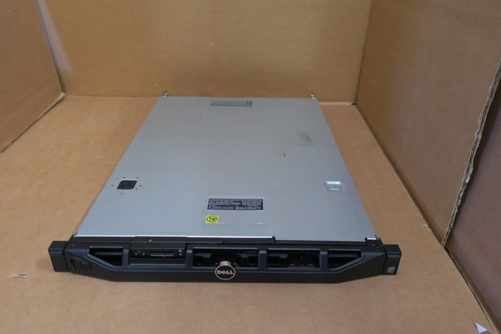 Dell PowerEdge R410 2 x QUAD XEON X5570 2 93GHz 32Gb Ram SAS 1U Rack server