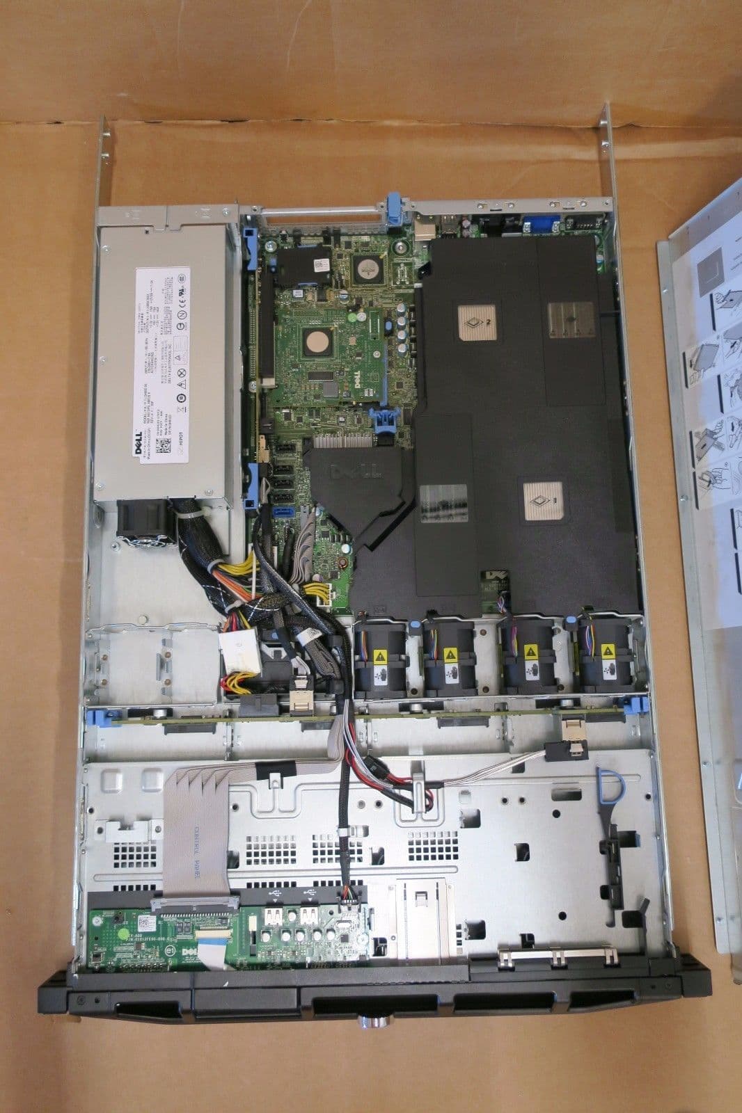 Dell PowerEdge R410 2 x QUAD XEON X5570 2 93GHz 32Gb Ram SAS 1U Rack server