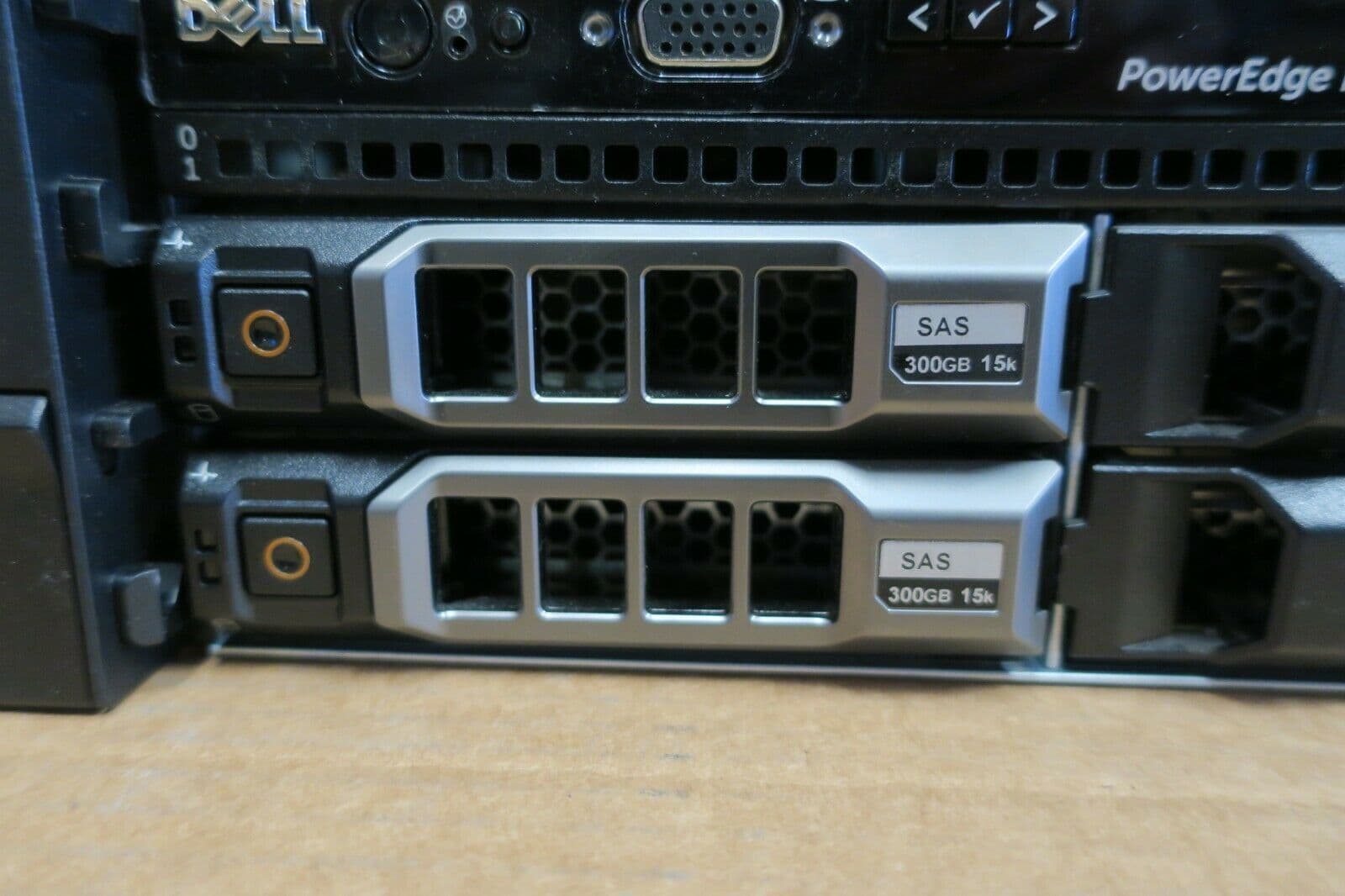 Dell PowerEdge R520 Quad-Core Xeon E5-2407 2 2Ghz 96GB 2 x 300GB 2U ...
