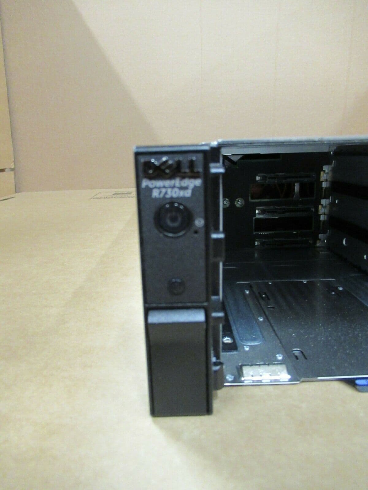 Dell PowerEdge R730xd 12x 3 5" 2x 2 5" Rear Bays CTO 2x CPU 24x DIMM 2U ...