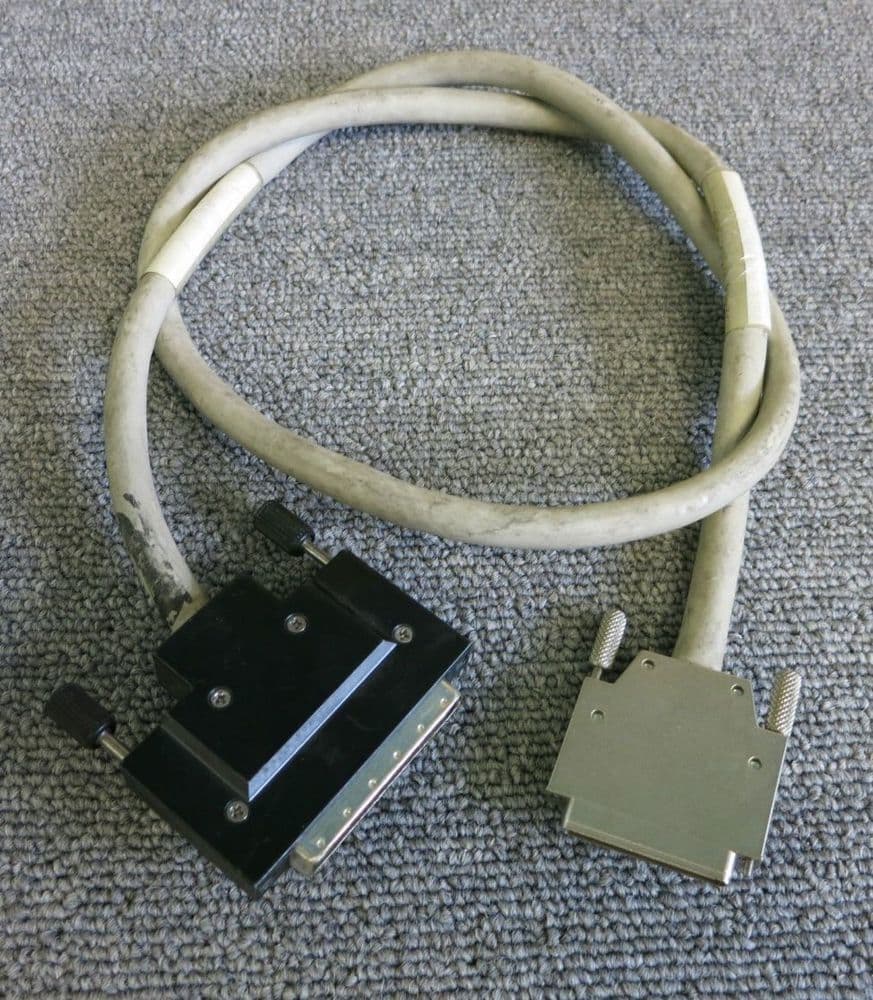 Dell PowerEdge SDS 100 Internal SCSI Cable 68Pin - P/N 03670