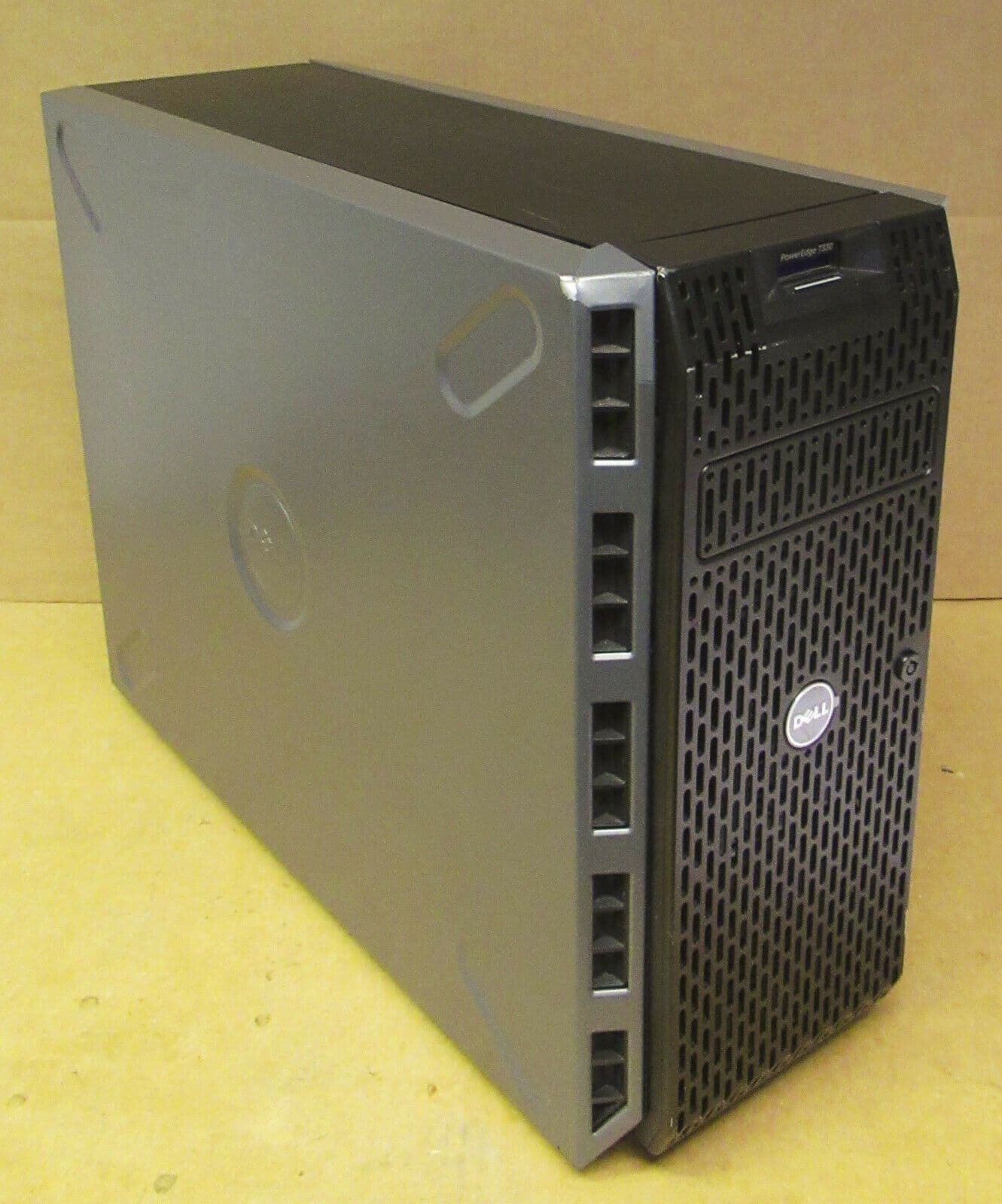 Dell PowerEdge T330 E5-1240v5 3 5GHz 16GB Ram 8x 3 5" Bays RAID Tower Server