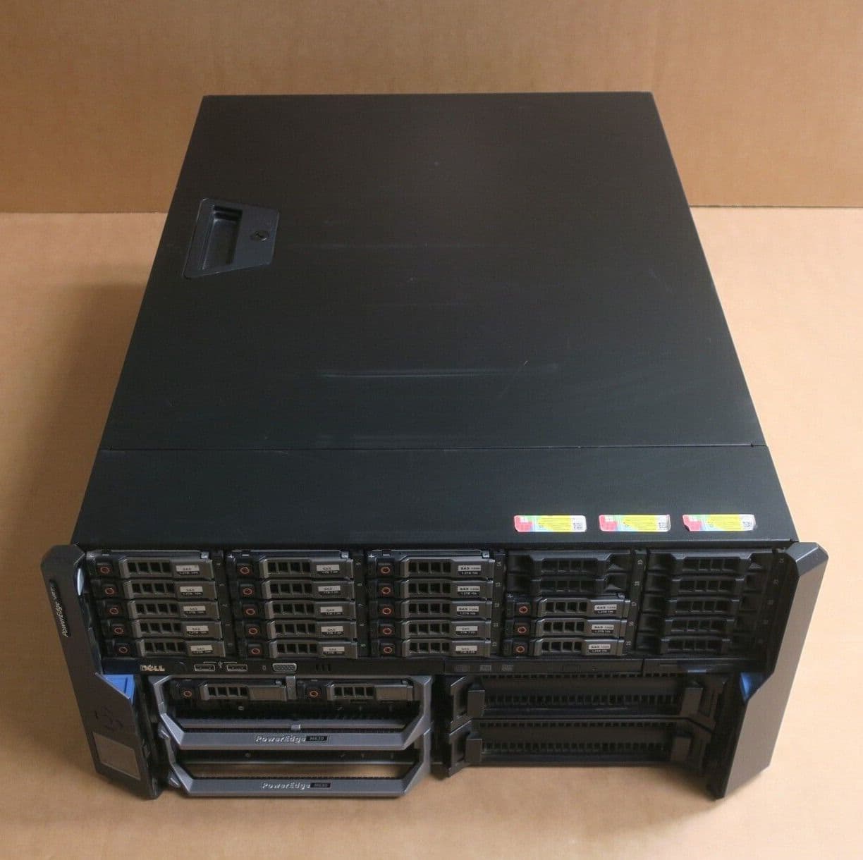 Dell PowerEdge VRTX Rack Chassis 25-Bay 20 4TB HDD 2x M630 Blade 160GB ...