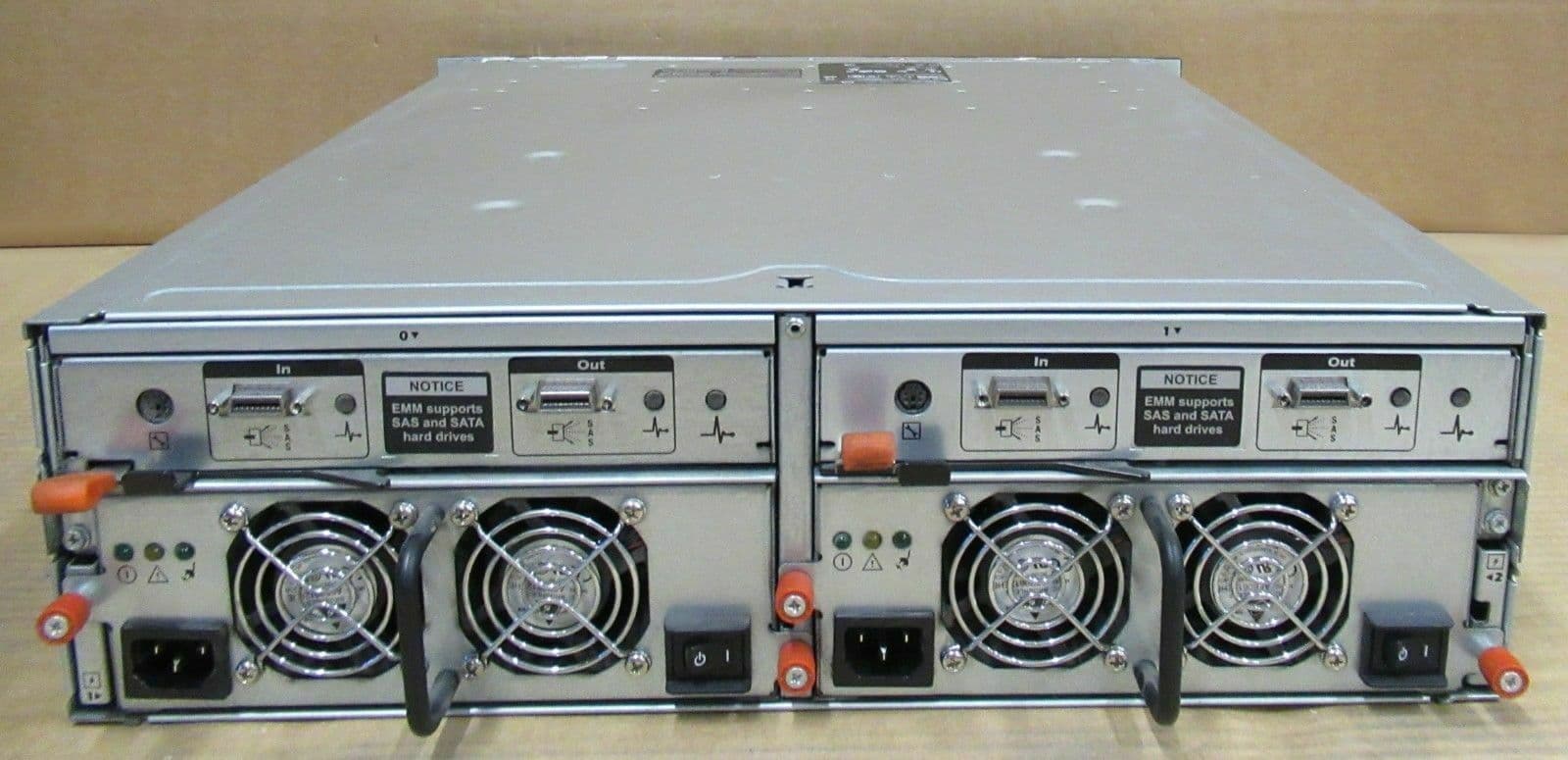 Dell PowerVault MD1000 3x 600GB/4x 450GB SAS 3 6TB 2x Controllers ...