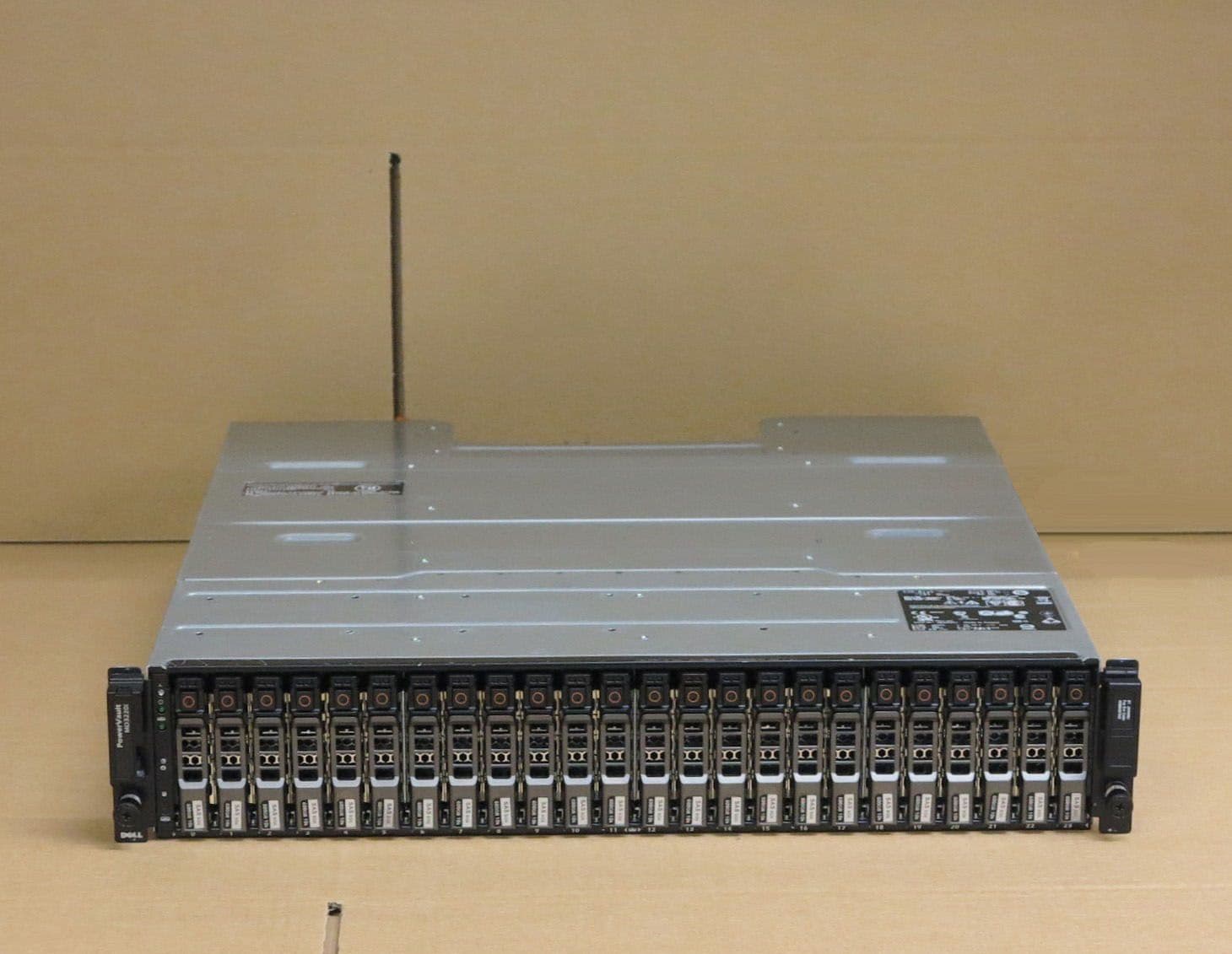Dell PowerVault MD3 1GB MD3220i iSCSI SAN Storage Array 24 BAY 24 x ...