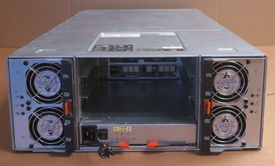 Dell PowerVault MD3860f 48-Bay Storage Array 4x Shelf 1x PSU No Controllers