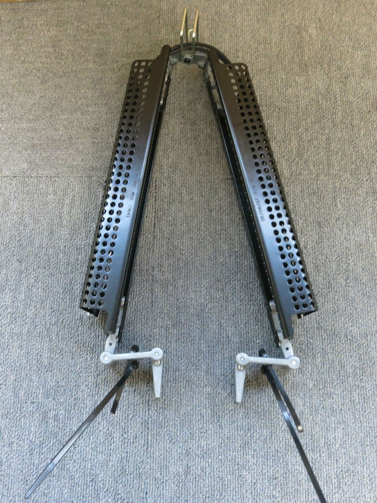 Dell RT380 Cable Management Tray Arm PowerEdge Rack Kit