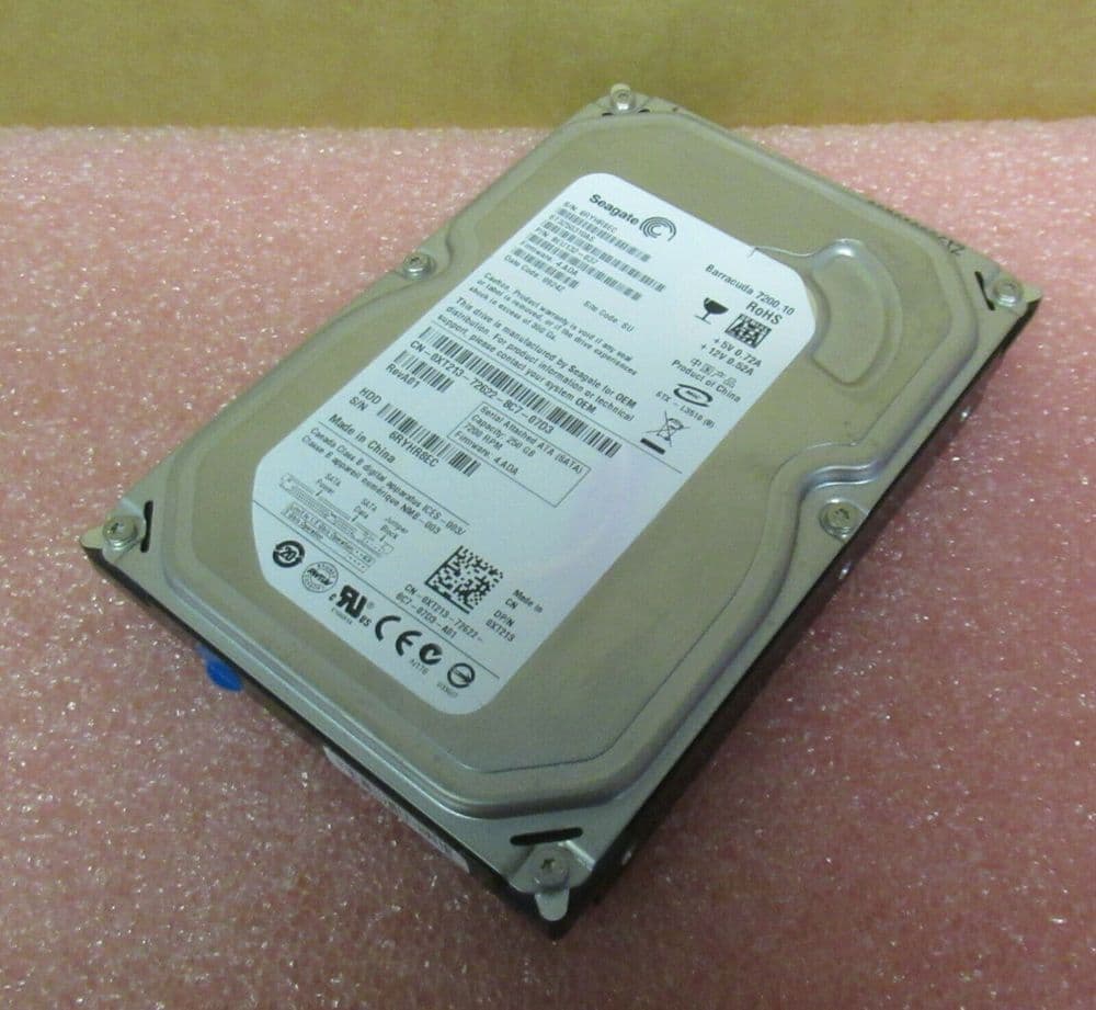 Dell Seagate Barracuda 250GB 3 5" SATA 3GB/s 7 2K 8MB HDD XT213 ST3250310AS