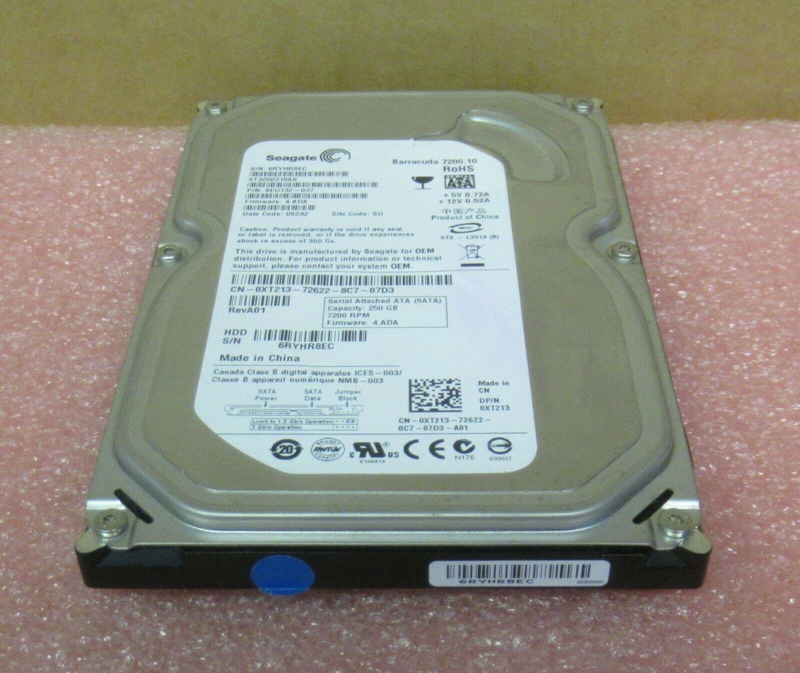Dell Seagate Barracuda 250GB 3 5" SATA 3GB/s 7 2K 8MB HDD XT213 ST3250310AS