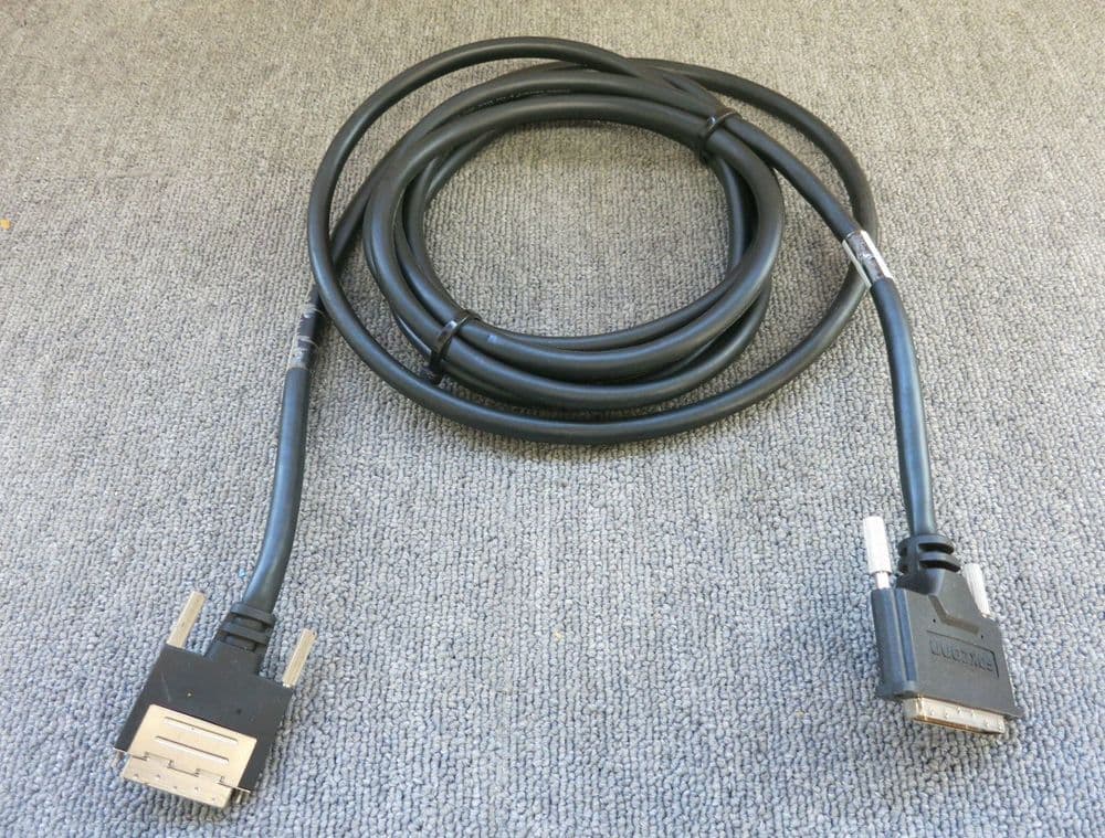 Dell T8698 6 56ft 2m HD68 Male to VHDCI Male External SCSI Cable