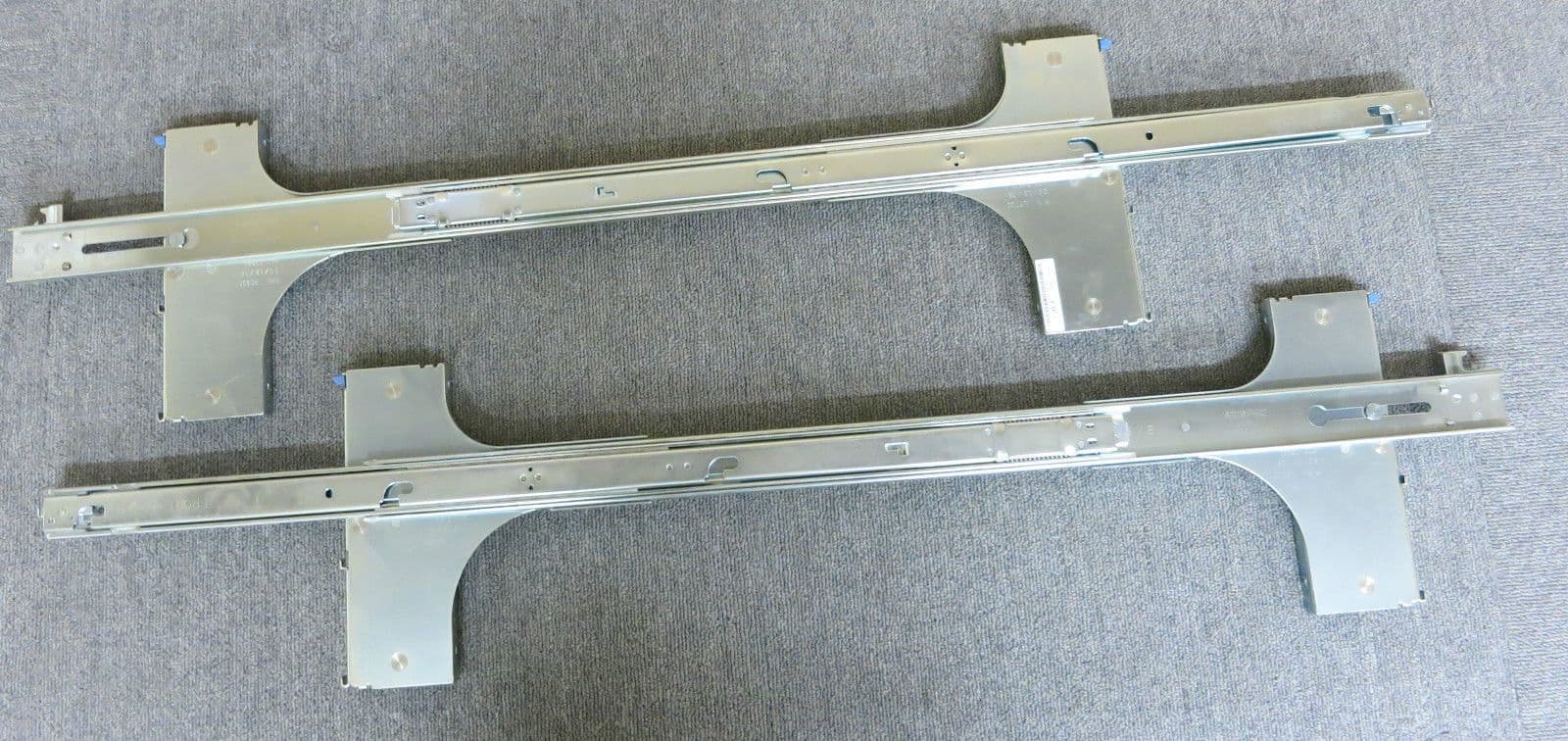 Dell UT730 RP373 RC931 WC242 Poweredge 2900 Series Server Rack Mount Rails