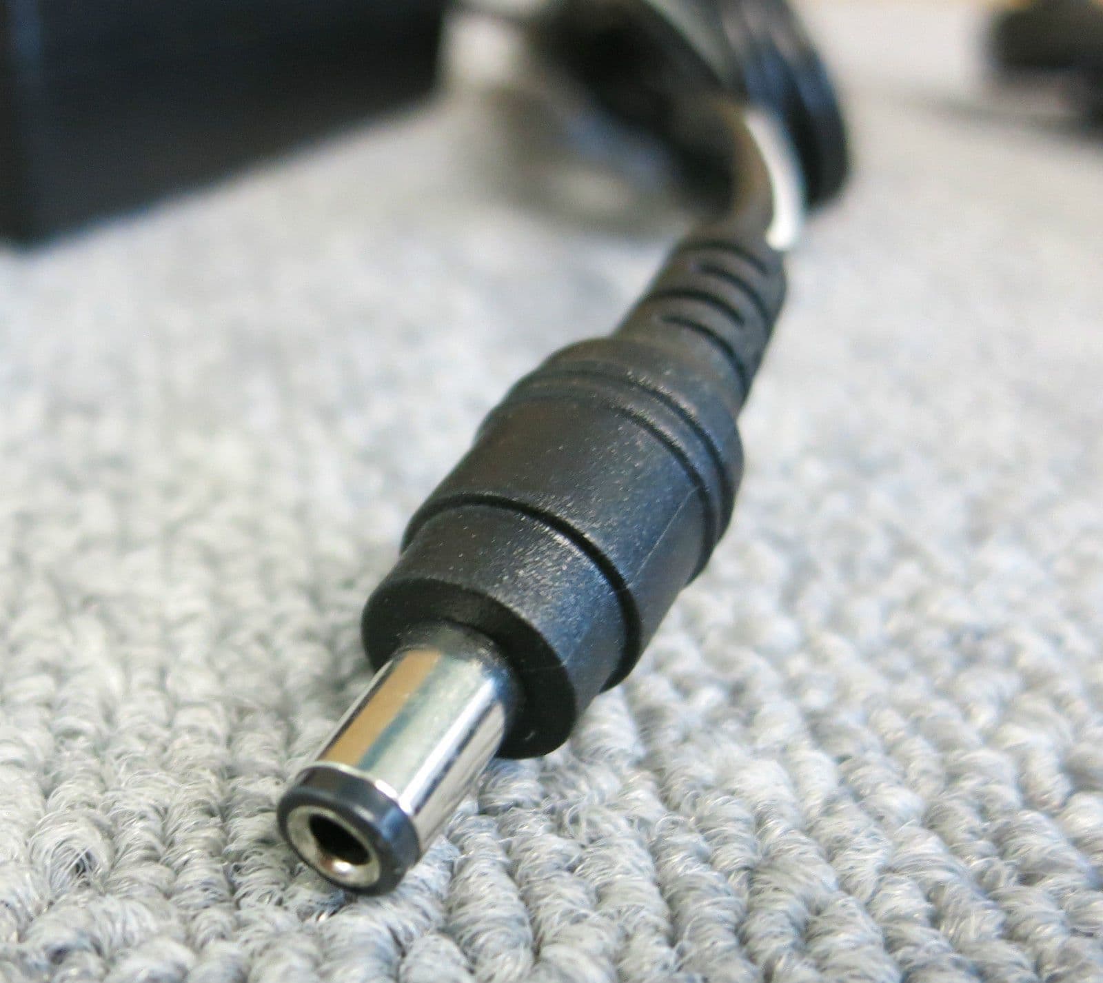 Delta Electronics ADP-15ZB Laptop AC Power Adapter 15 Watt 12 Volts 1 ...