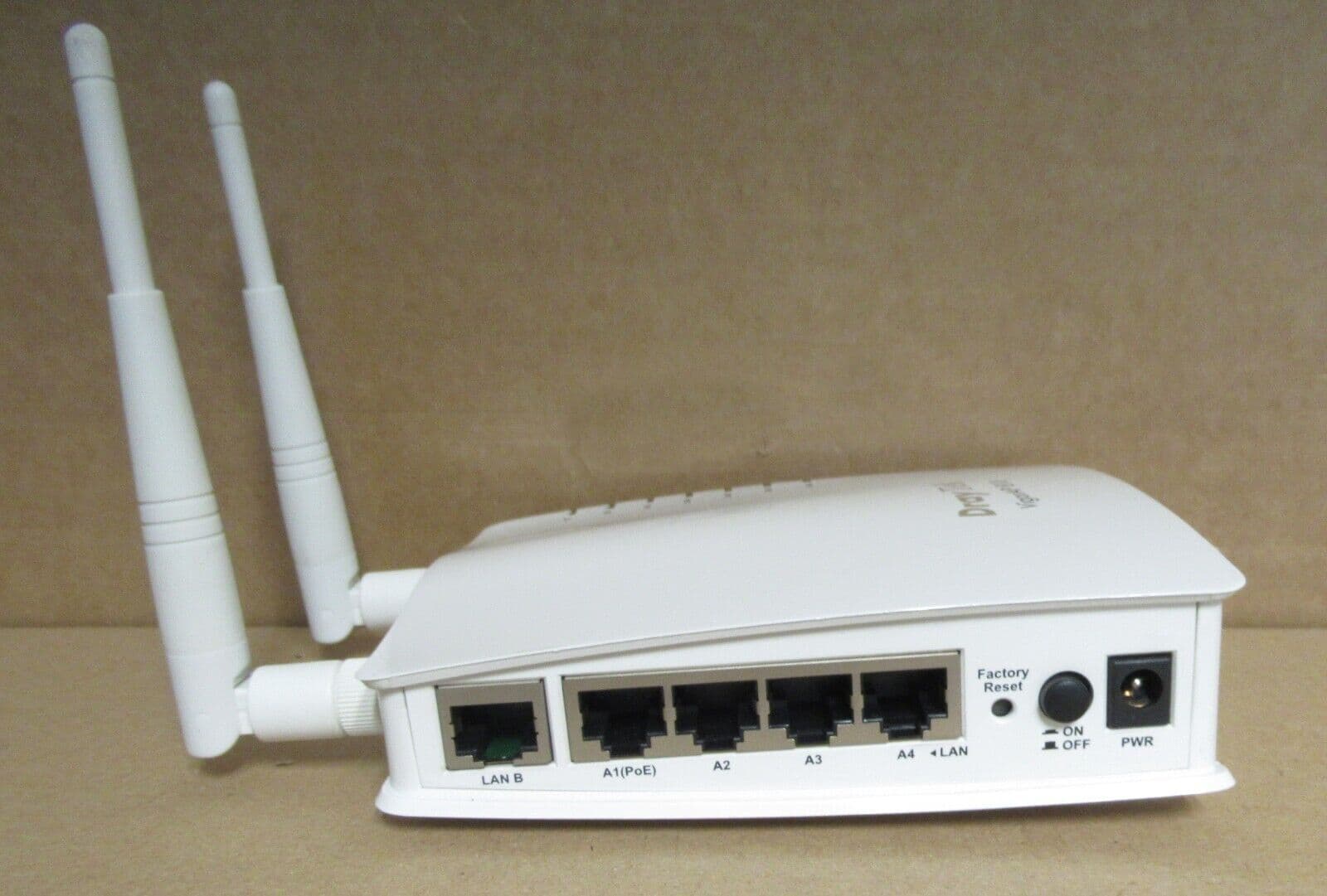 Draytek Vigor AP-810 5-Port Managed PoE Wireless AP Access Point 2x Antennas
