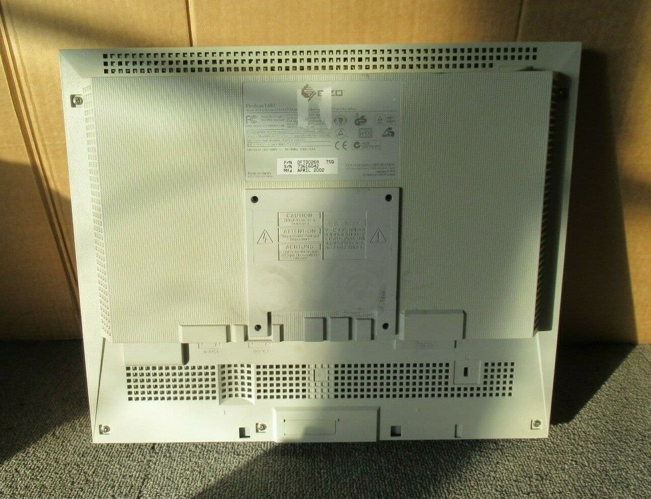 Eizo FlexScan L685 0FTD0268 18 1" LCD TFT Monitor White DVI USB Type A/B