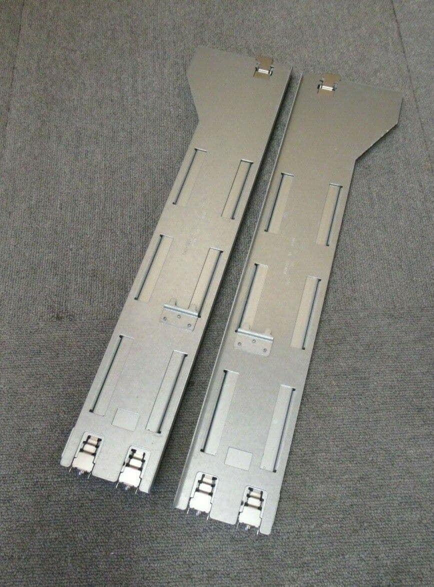 EMC 042-020-236-02 042-020-239-02 Rail kit Unity 15 Slot DAE Adjustable