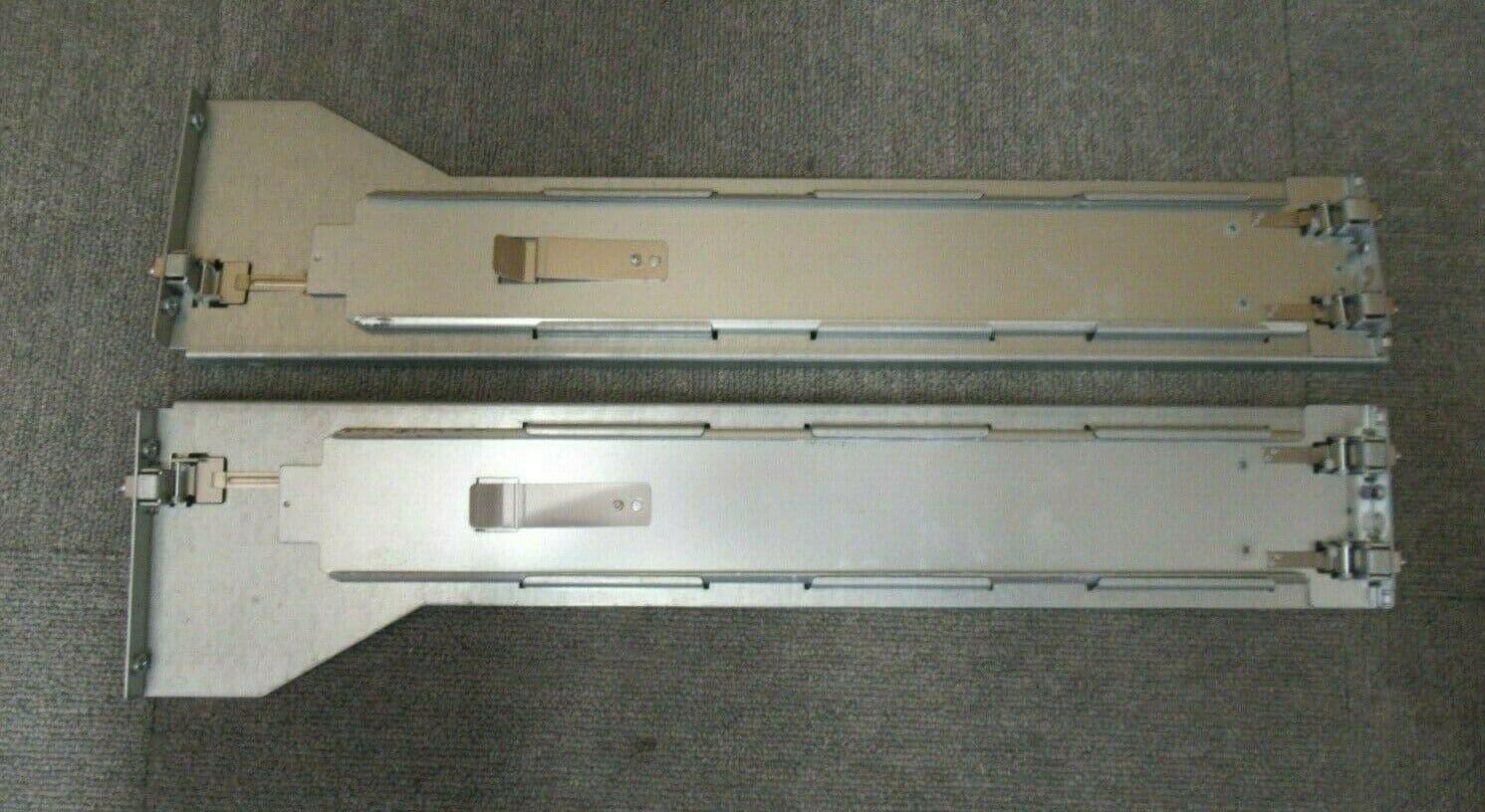 EMC 042-020-236-02 042-020-239-02 Rail kit Unity 15 Slot DAE Adjustable